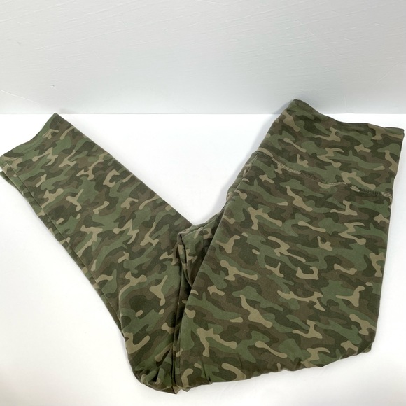 intro. | Pants & Jumpsuits | Intro Love The Fit Camo Print Legging ...